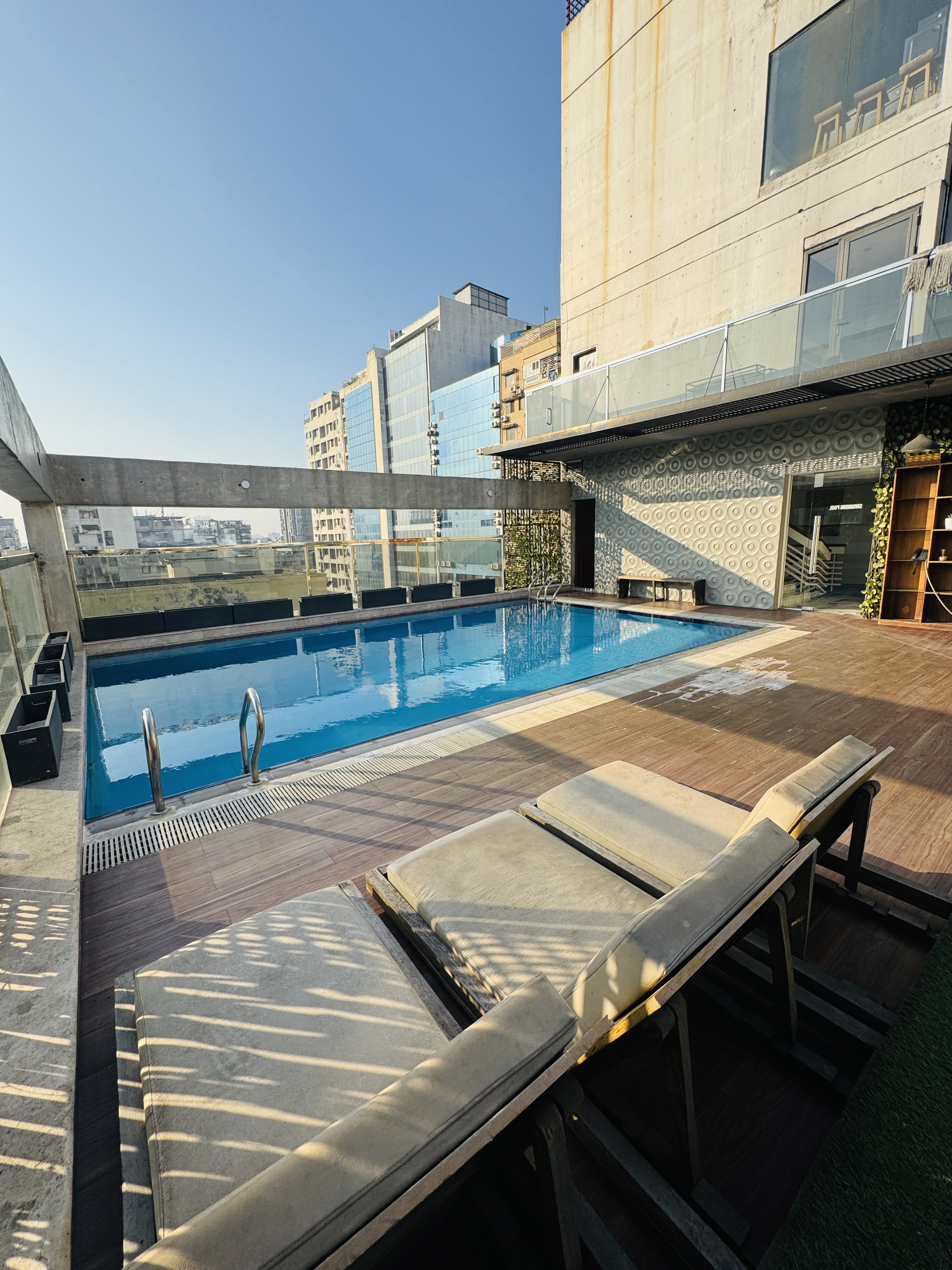 Unique Regency Hotel