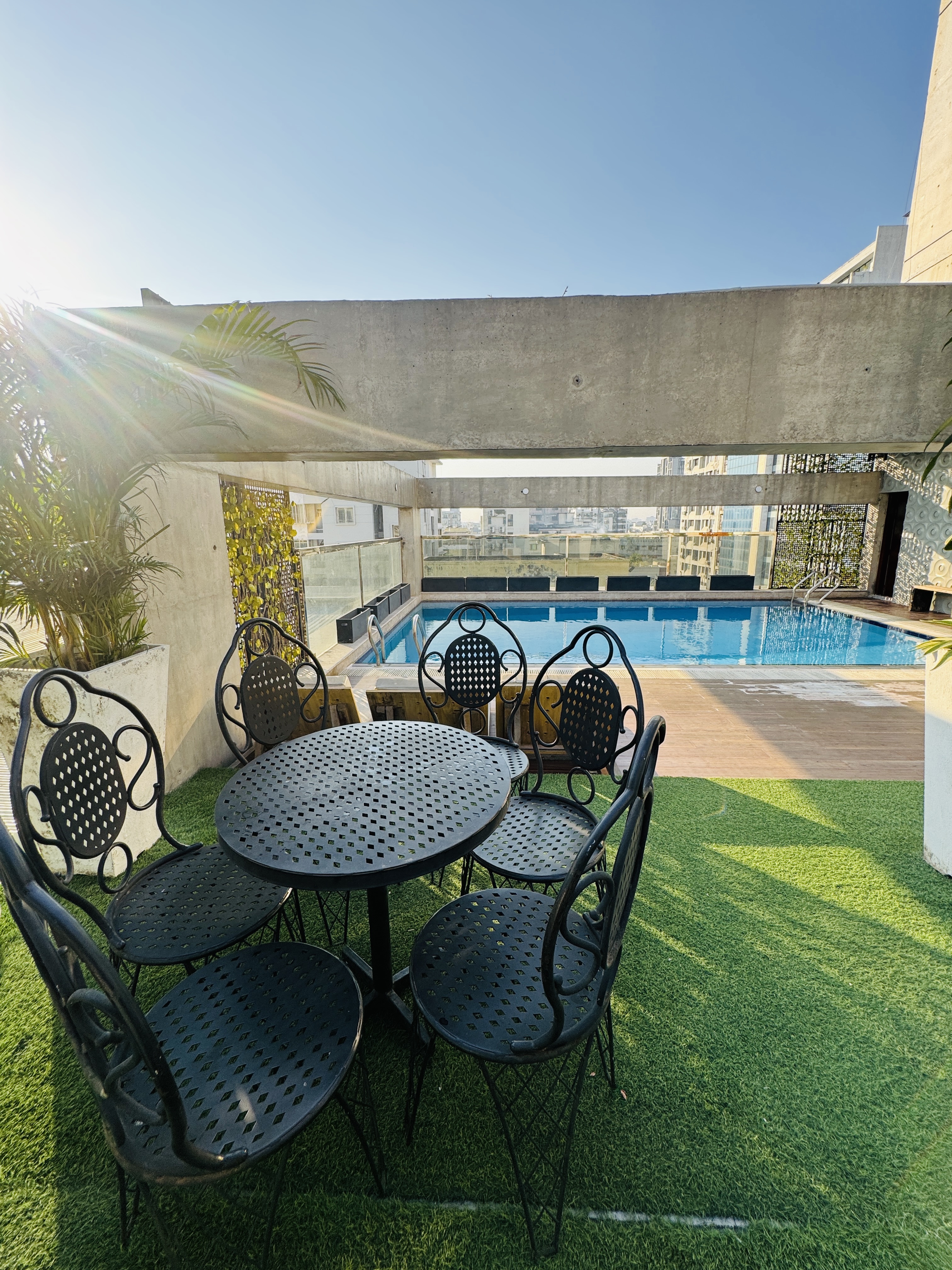 Unique Regency Hotel